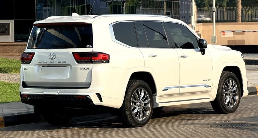 Toyota Land Cruiser ZX Gasoline 3.5L 2026 Price in Pakistan, Review ...